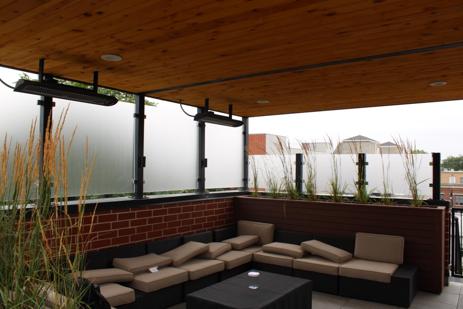 Rooftop Lounge - Lakeview - Urban Rooftops - Chicago Roof Decks